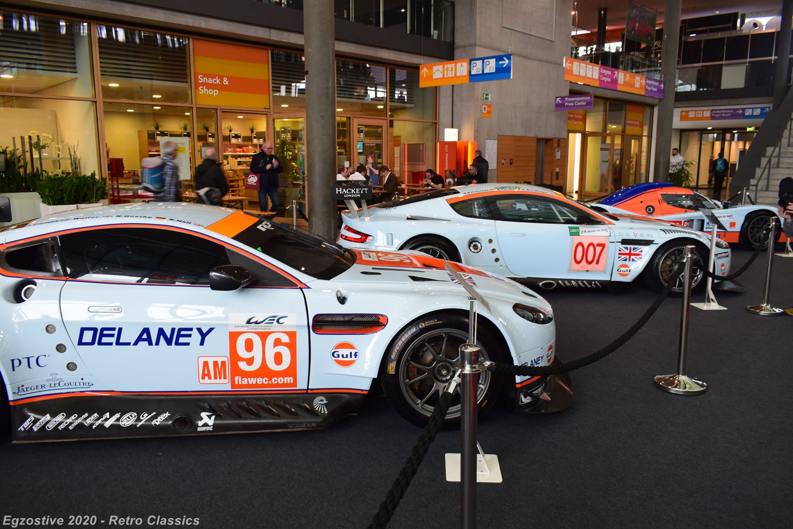 20 iconic racing legends in Gulf livery at Retro Classics - Egzostive
