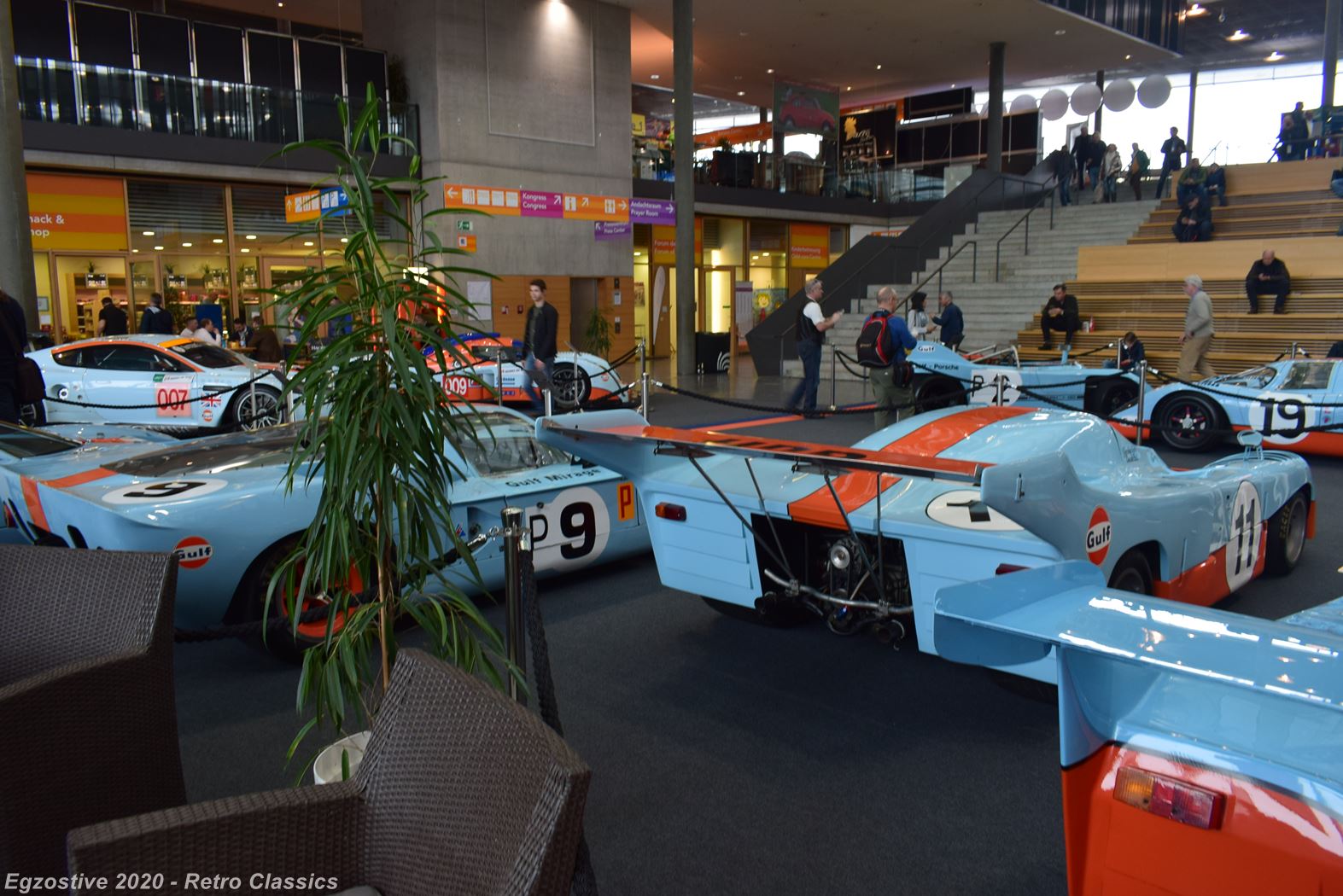20 iconic racing legends in Gulf livery at Retro Classics - Egzostive