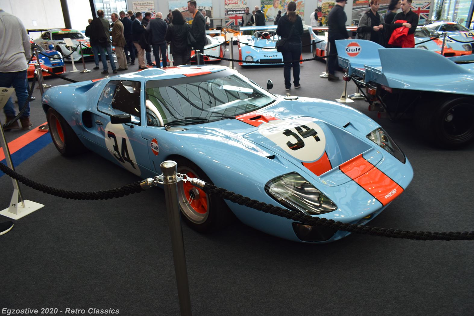 20 iconic racing legends in Gulf livery at Retro Classics - Egzostive