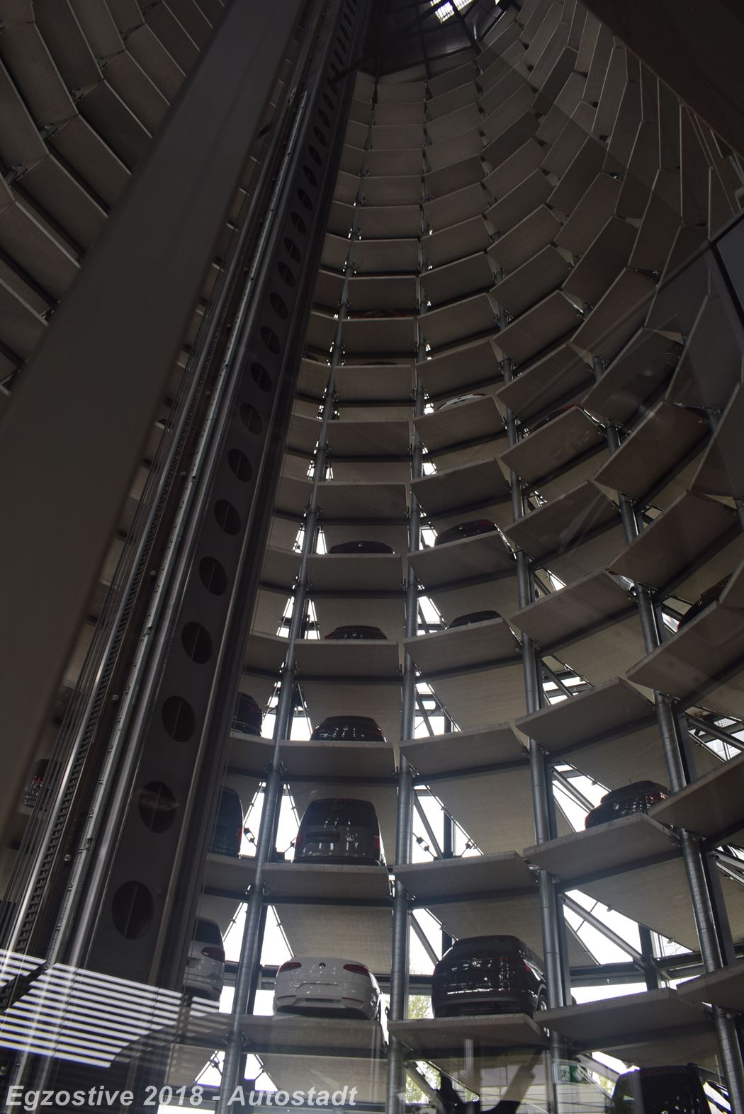 The two towers of Wolfsburg will make you spin around - Egzostive