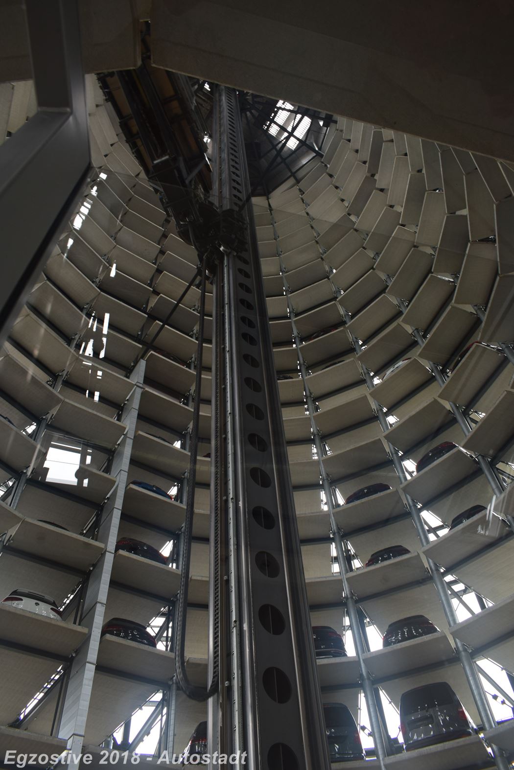 The two towers of Wolfsburg will make you spin around - Egzostive
