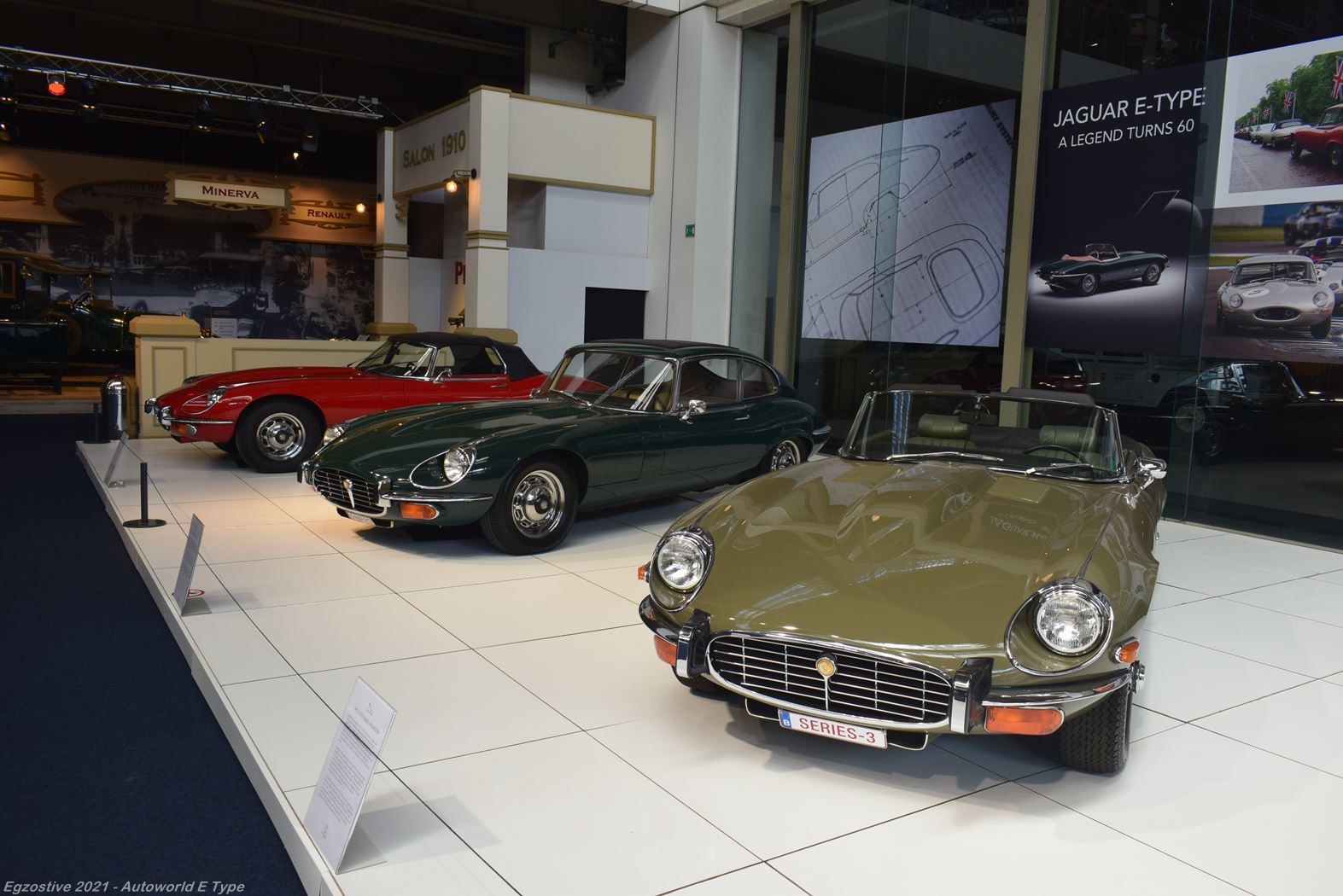 Autoworld threw a birthday party for the 60 years old E-Type - Egzostive